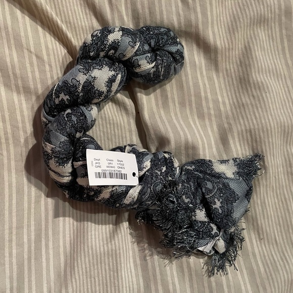 J. Crew | Accessories | J Crew Scarf One Size | Poshmark